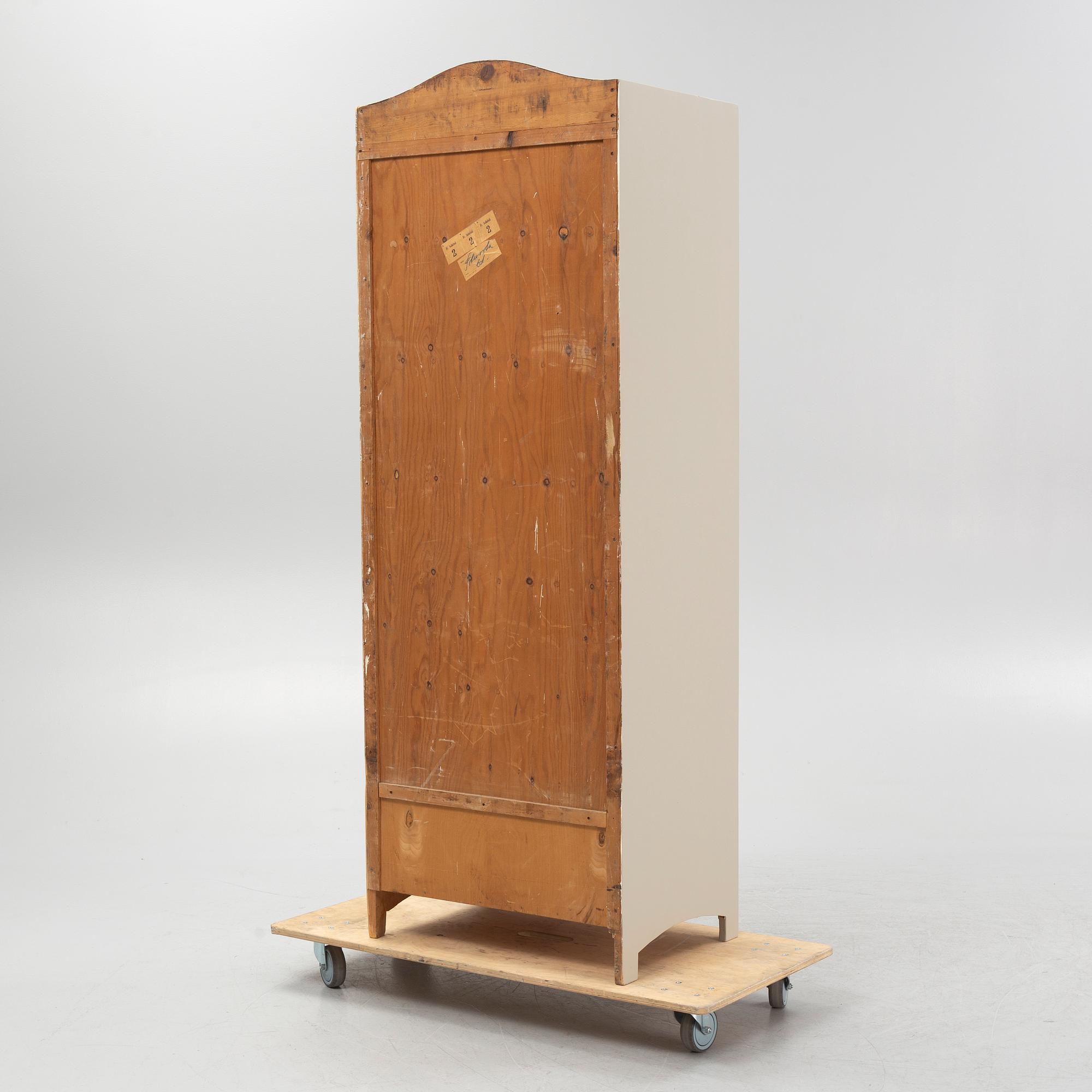 A cabinet, early 20th Century. - Bukowskis