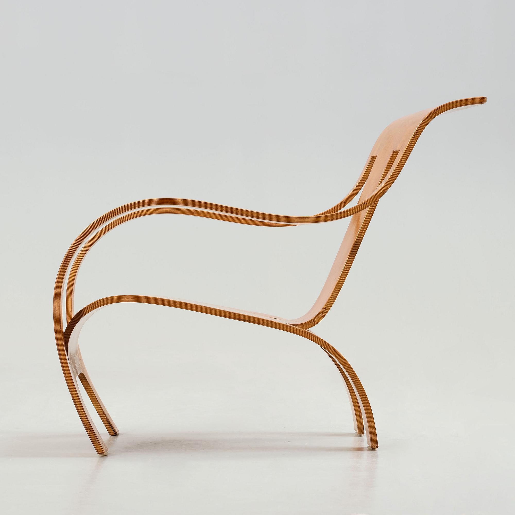 Gerald Summers a birch plywood easy chair Makers of Simple Furniture England ca 1935 40. Bukowskis