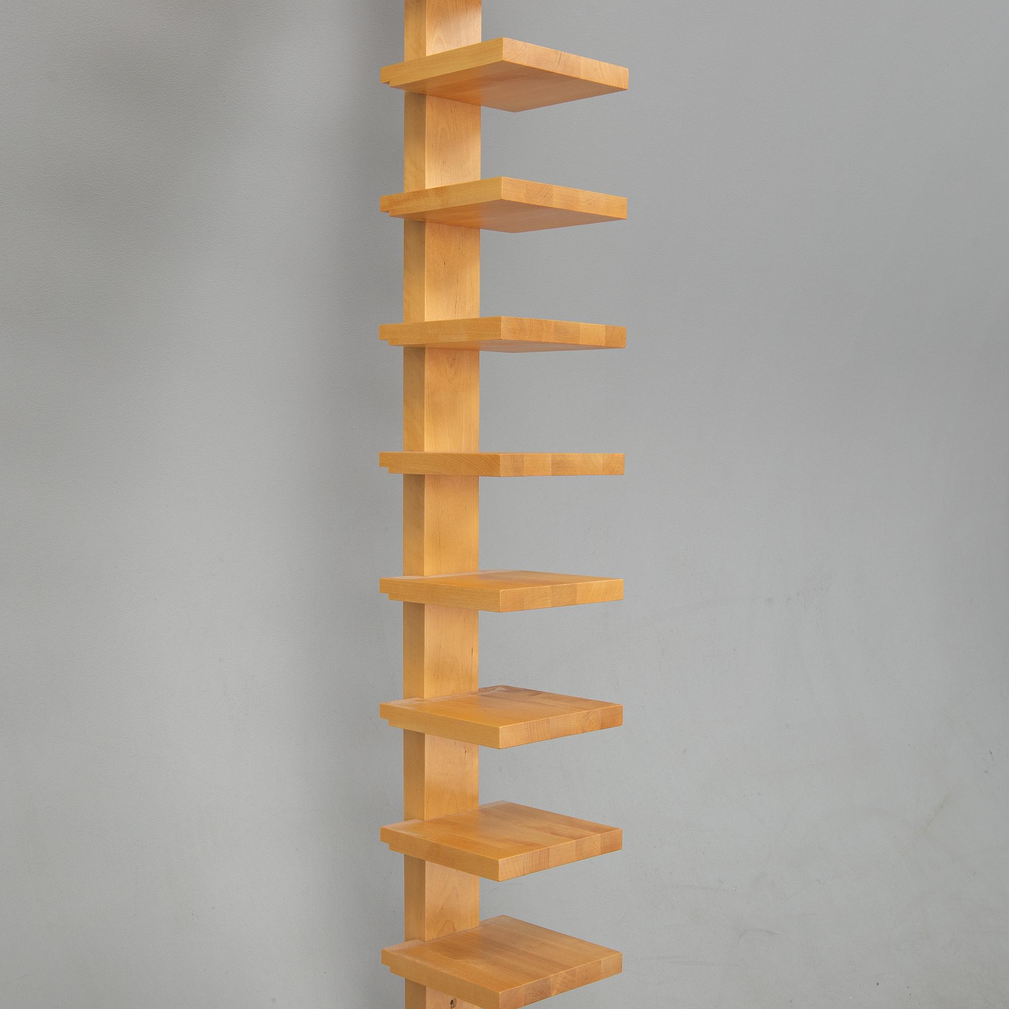 John Kandell, hylla "Pilaster", Källemo, formgiven 1989. - Bukowskis