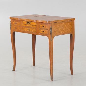 A rococo style make-up table, around the mid 20th century. - Bukowskis