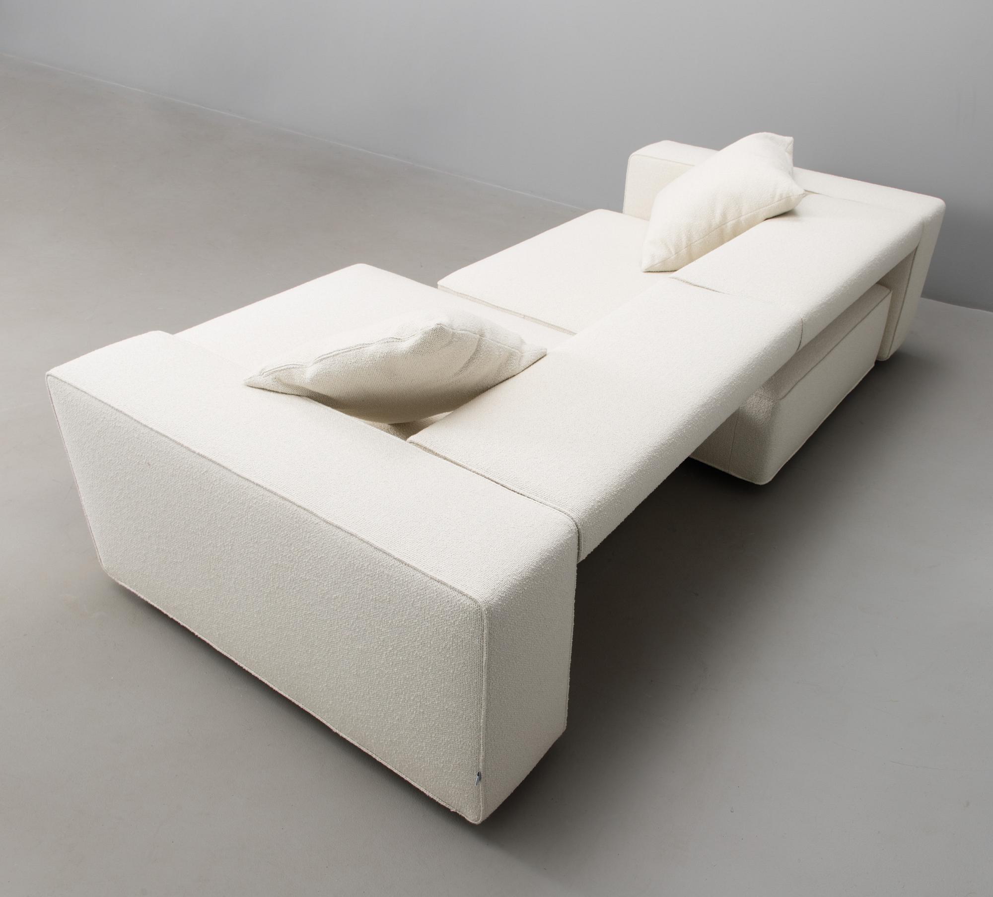 An early 21st century Italian 'Andy' sofa for B&B. - Bukowskis