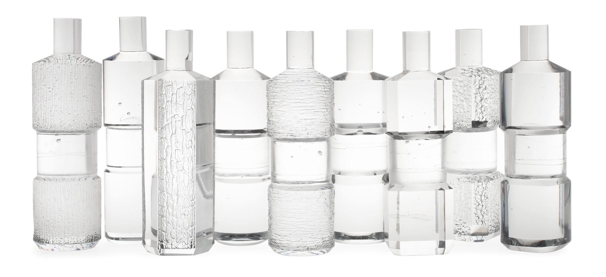 Timo Sarpaneva, PROTOTYPE BOTTLES FOR VODKA, 9 PIECES. - Bukowskis