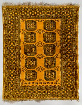 An Afghan carpet, circa 220 x 179 cm. - Bukowskis