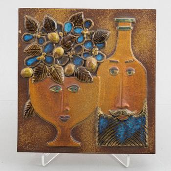 Stig Lindberg, a stoneware wall relief, Gustavsberg, 1970's. - Bukowskis