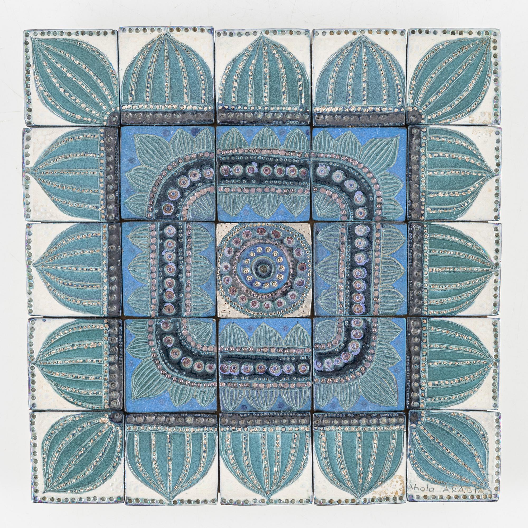 Hilkka-Liisa Ahola, väggskulptur, Arabia, Finland. - Bukowskis