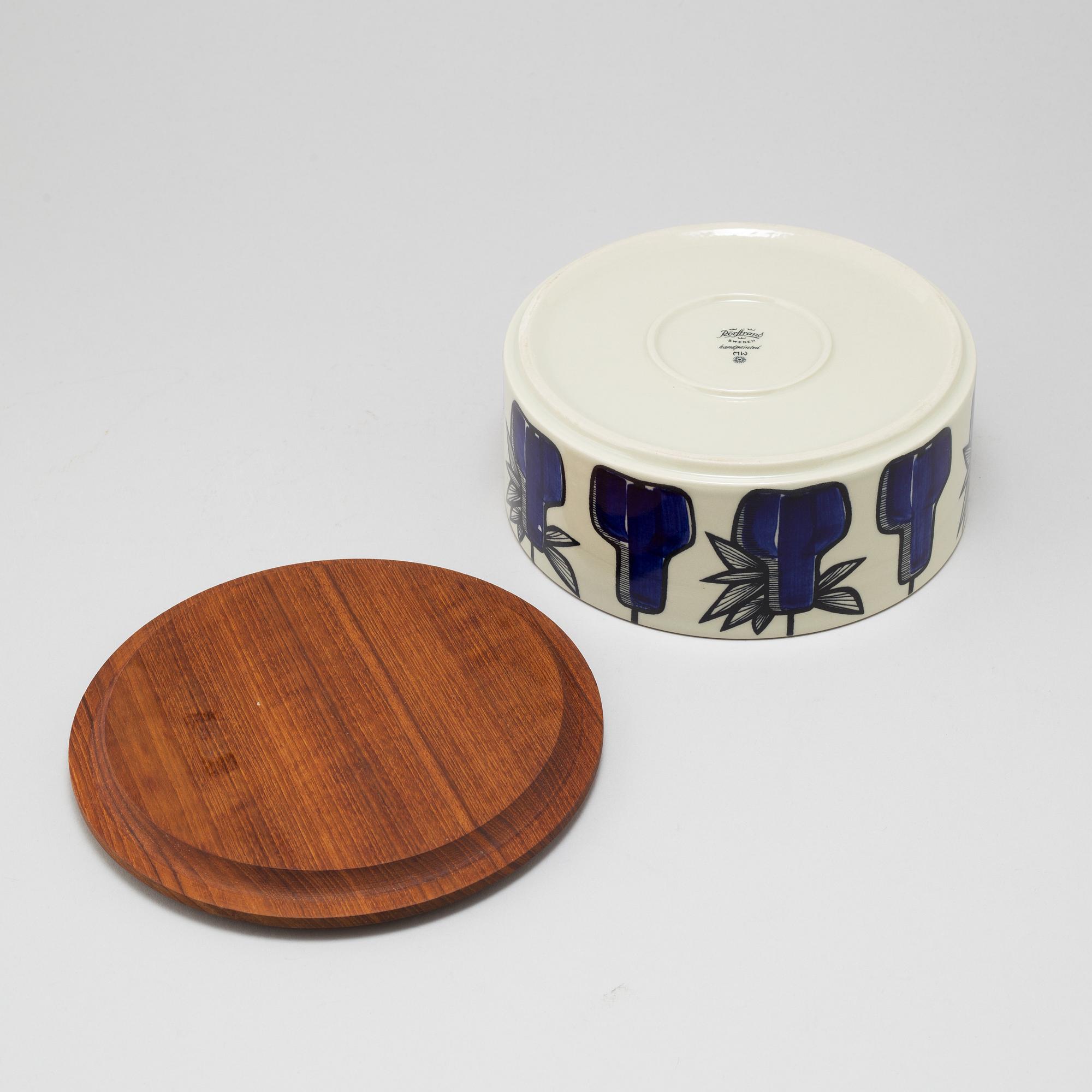 MARIANNE WESTMAN, skål med lock, porslin, Rörstrand, 1960-tal. - Bukowskis