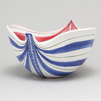 STIG LINDBERG, a faiance leaf-shaped bowl, from Gustavsberg Studio ...
