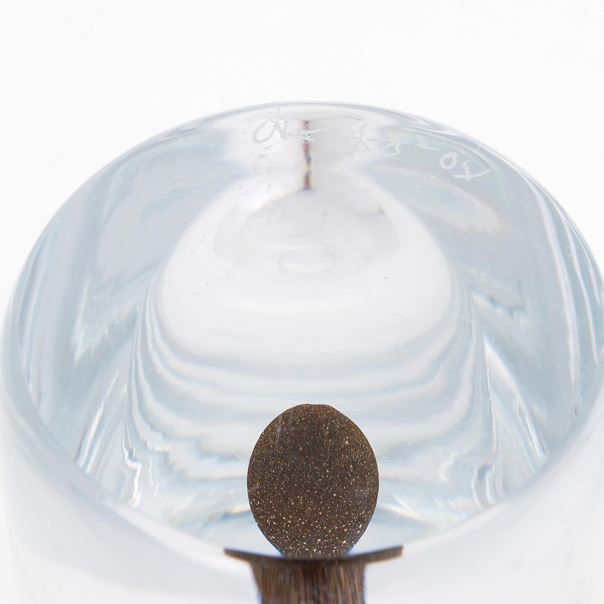 Joonas Laakso, a glass sculpture signed J. Laakso OX. - Bukowskis