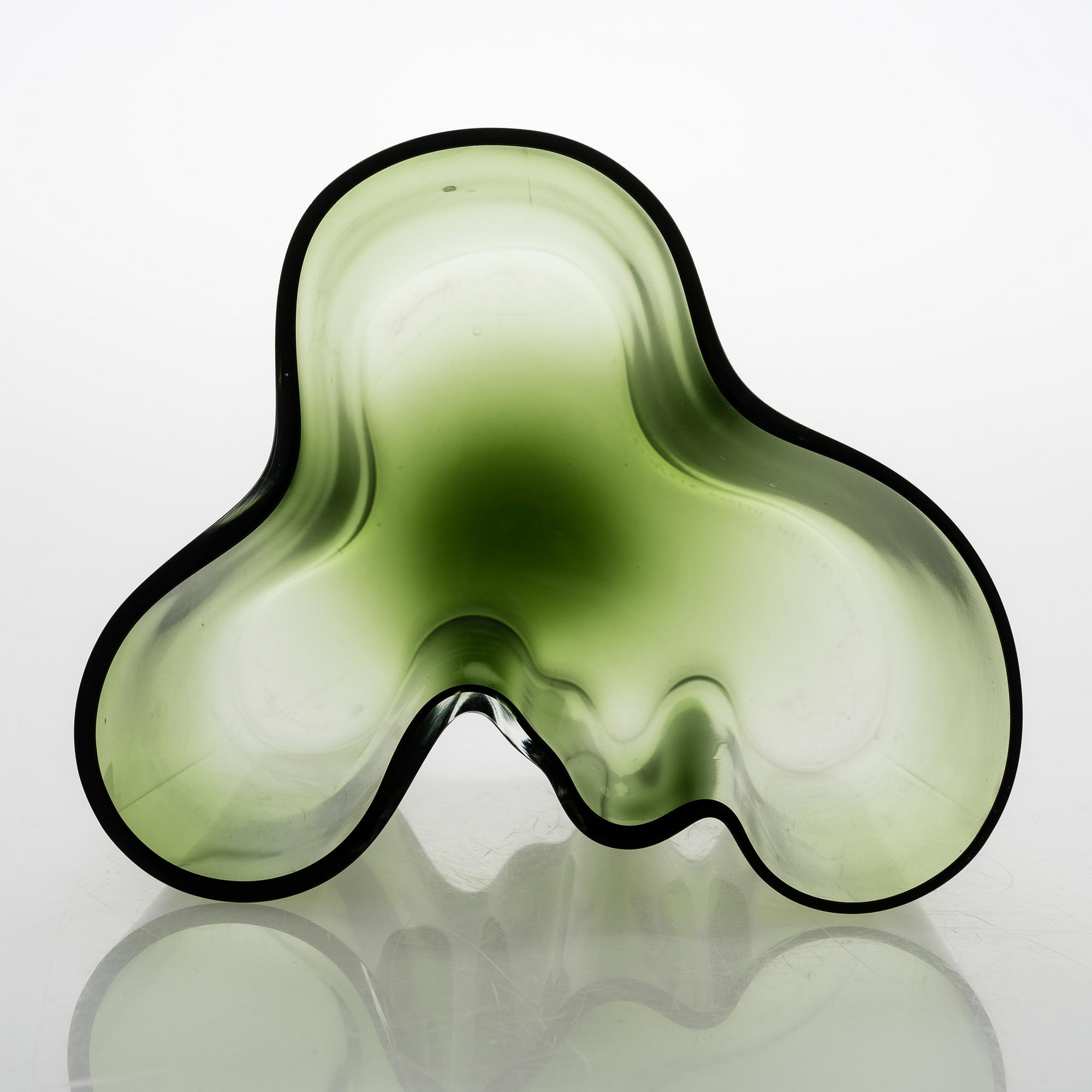 Alvar Aalto, 'Savoy' 50-year jubilee glass vase, signed A. Aalto 1936 ...