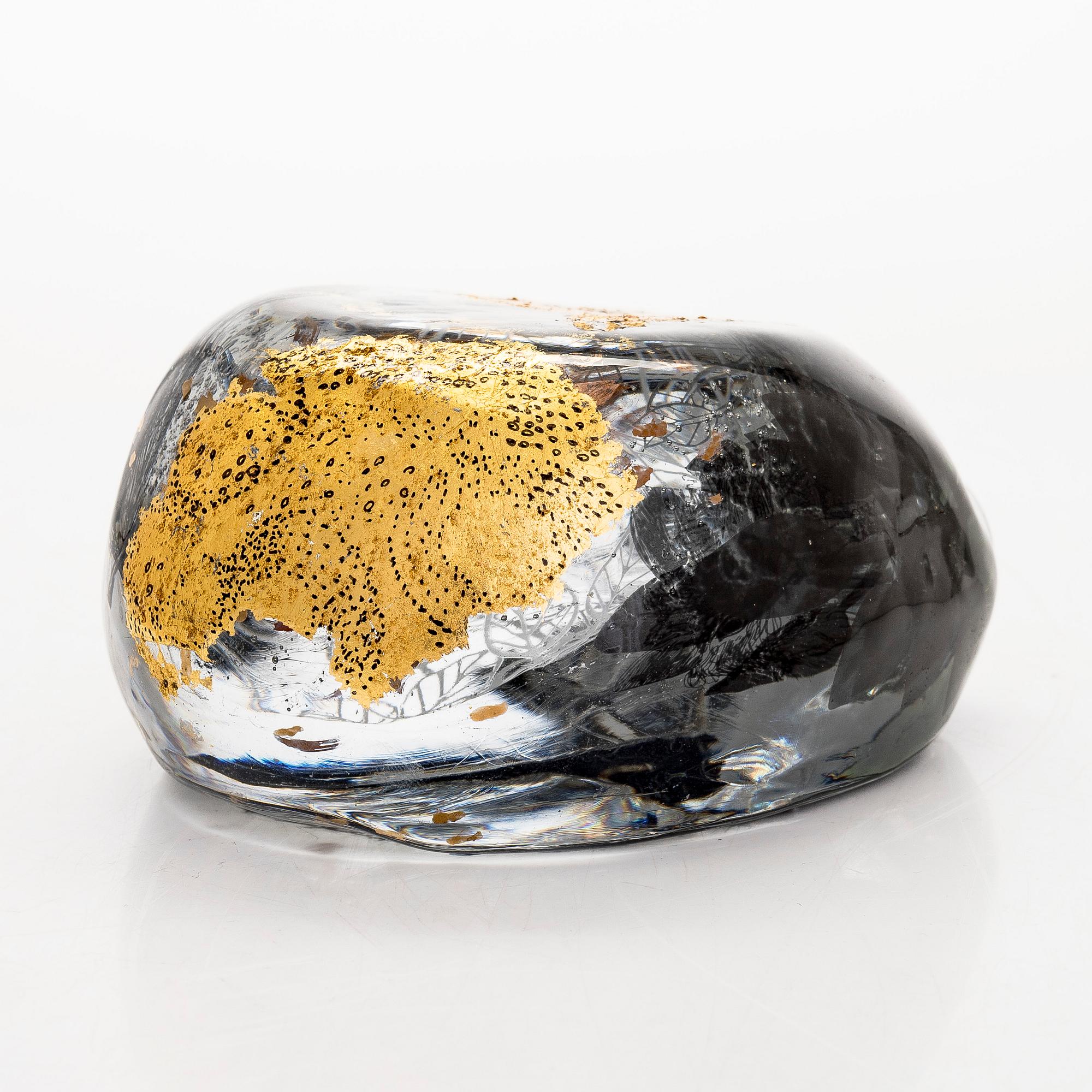 Sini Majuri, uniquglass sculpture," When You Don't Remember What You've ...