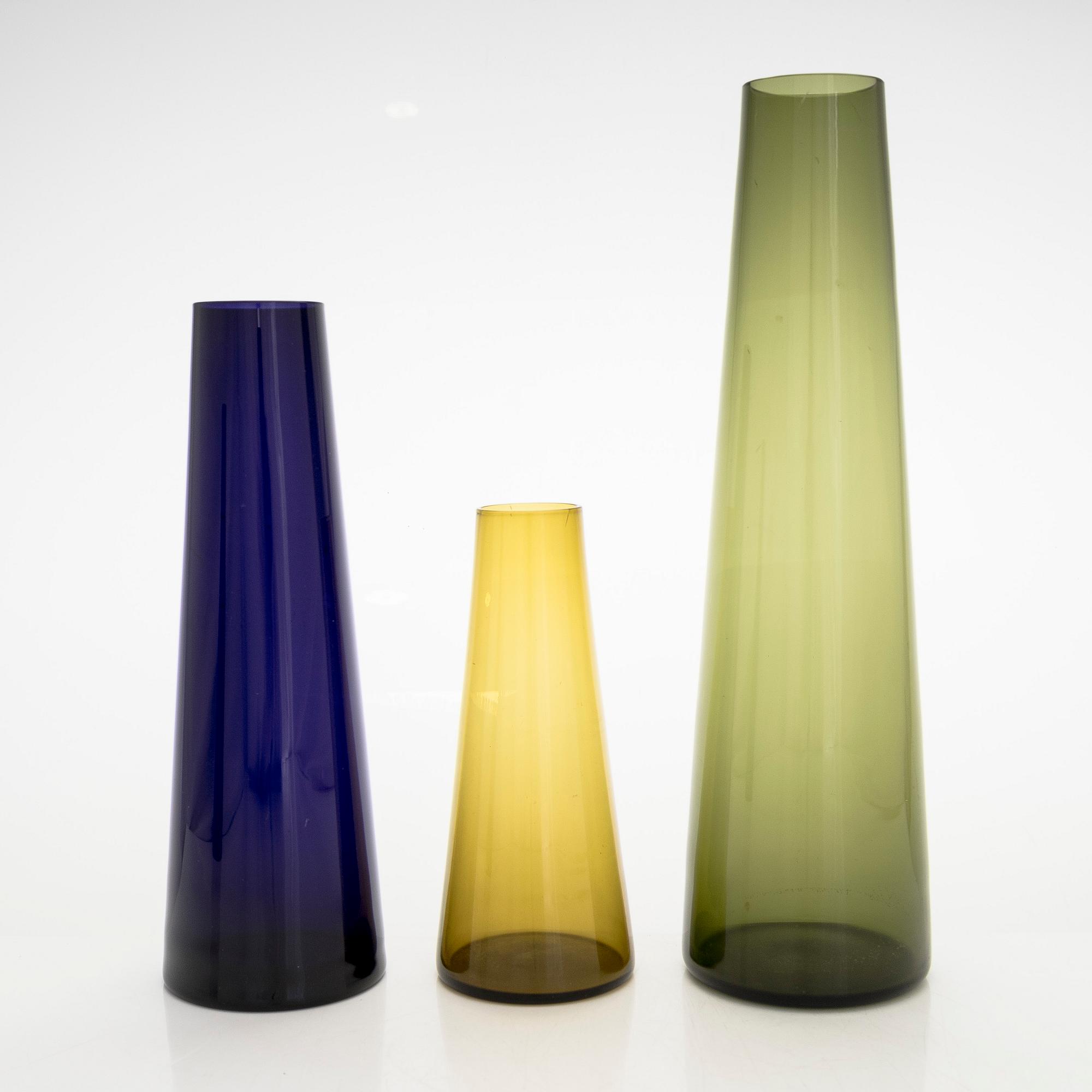 Saara Hopea, vases, 9 pcs, model 1404 Nuutajärvi Notsjö. Designed in ...