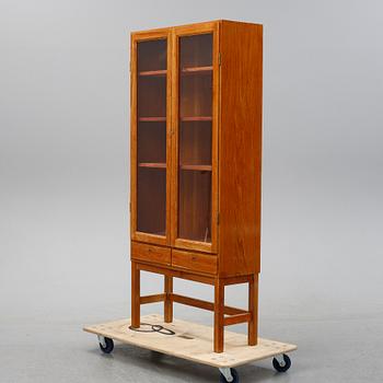 A mid 20th century teak display cabinet. - Bukowskis