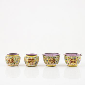 A pair of enamel cups and a pair of enamel urns, China, late ...