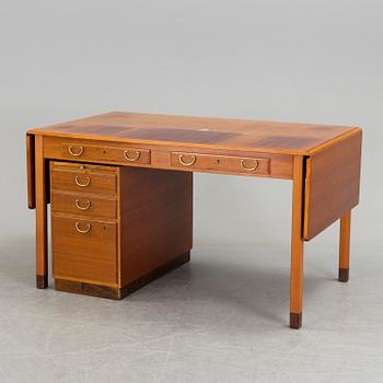 DAVID ROSÉN, bord "590-026" och hurts "585-010", ur "Futura"-serien ...