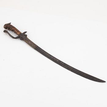 A Singhalese steel Sword (kastane), Ceylon. - Bukowskis