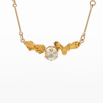 Halsband, 14K/ 23K guld med ädelberyll, Aarne Alhonen, Lemmenjoki. - Bukowskis