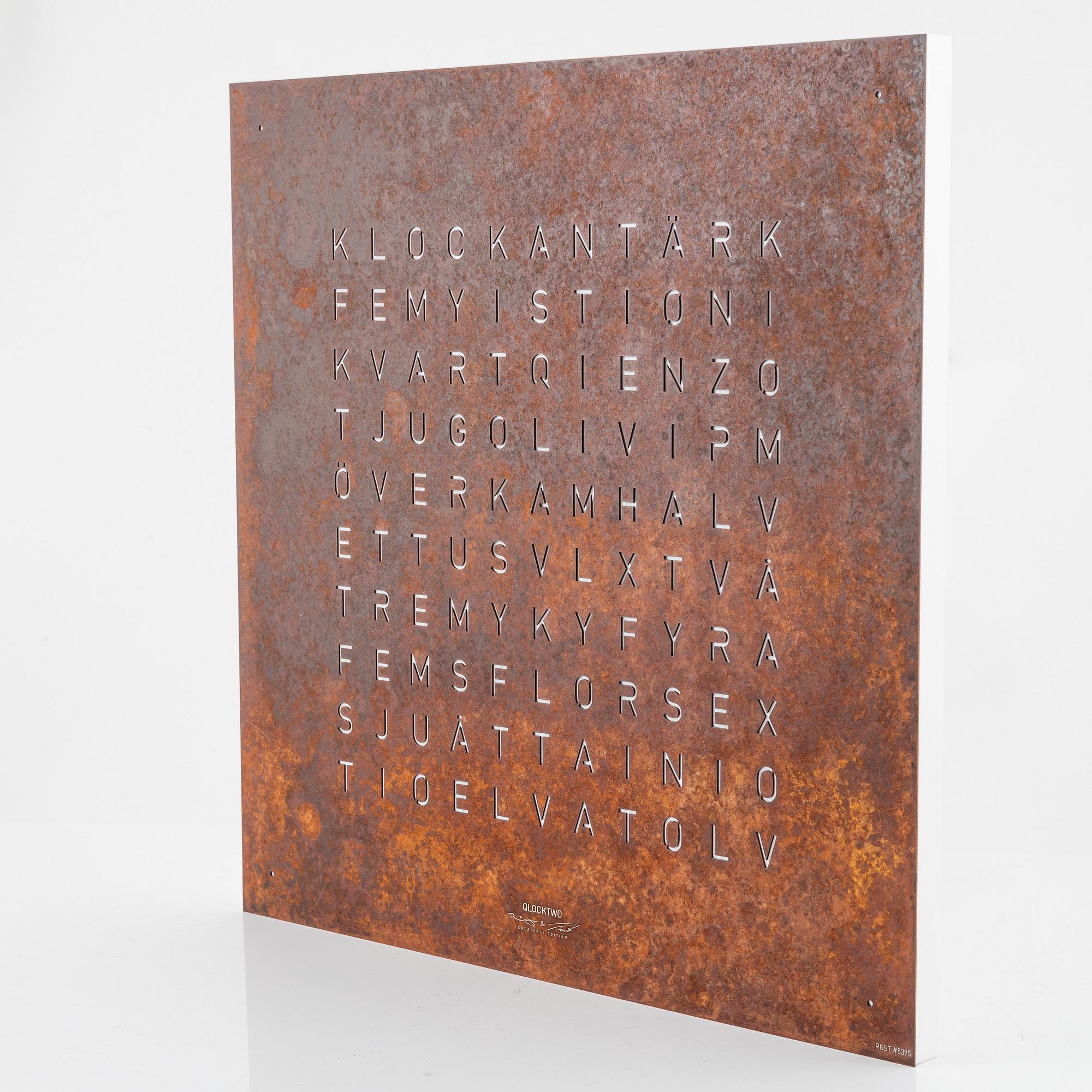 Biegert & Funk, väggur, QlockTwo Classic Creators Edition Rust. - Bukowskis