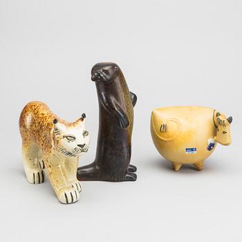 LISA LARSON, 3 figurines, stoneware, Gustavsberg. - Bukowskis