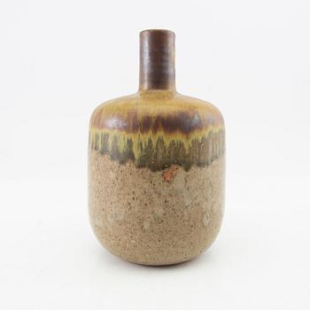 Rolf Palm, vas signerad och daterad Mölle 1971 glaserat stengods ...