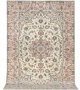 A Kashan carpet, c. 300 x 198 cm. - Bukowskis