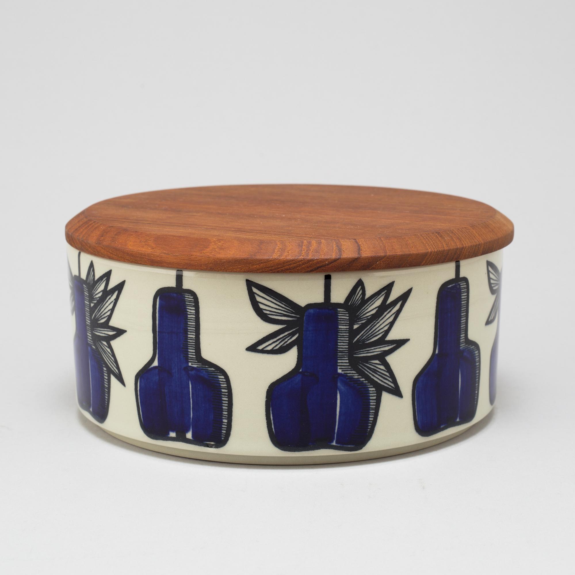 MARIANNE WESTMAN, skål med lock, porslin, Rörstrand, 1960-tal. - Bukowskis