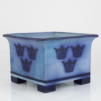 A Swedish Mid-20th Century Large Flower Pot from Rörstrand. - Bukowskis