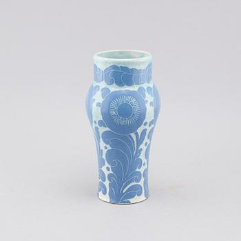 JOSEF EKBERG, vas, stengods, Gustavsberg, signerad samt daterad 1918 ...