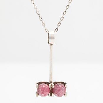 Elis Kauppi, hänge, sterlingsilver med rodokrosit. Kupittaan Kulta, Åbo ...