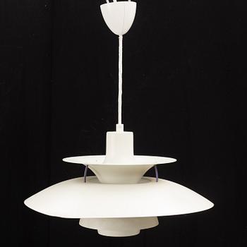 Poul Henningsen, ceiling lamp, "PH5", Louis Poulsen, Denmark. - Bukowskis
