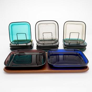 Kaj Franck, seventeen glass plates, model 5269, Nuutajärvi Notsjö and a ...