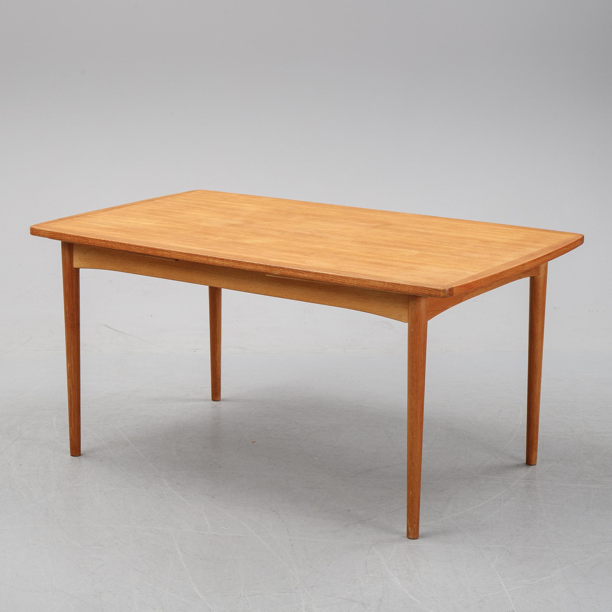 Bengt Ruda, matbord, med 6 stolar, "Ulvö" för IKEA 1963. - Bukowskis