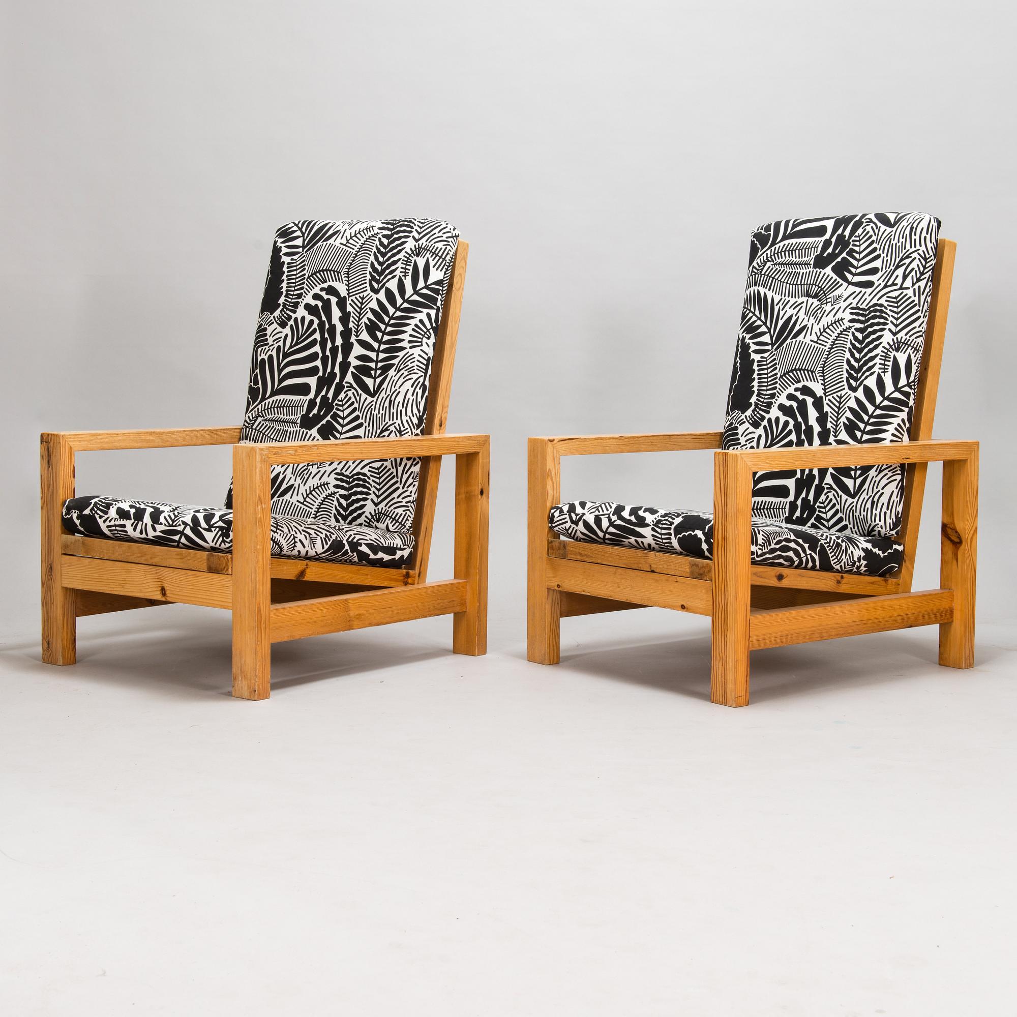 A pair of 1970s armchairs. - Bukowskis