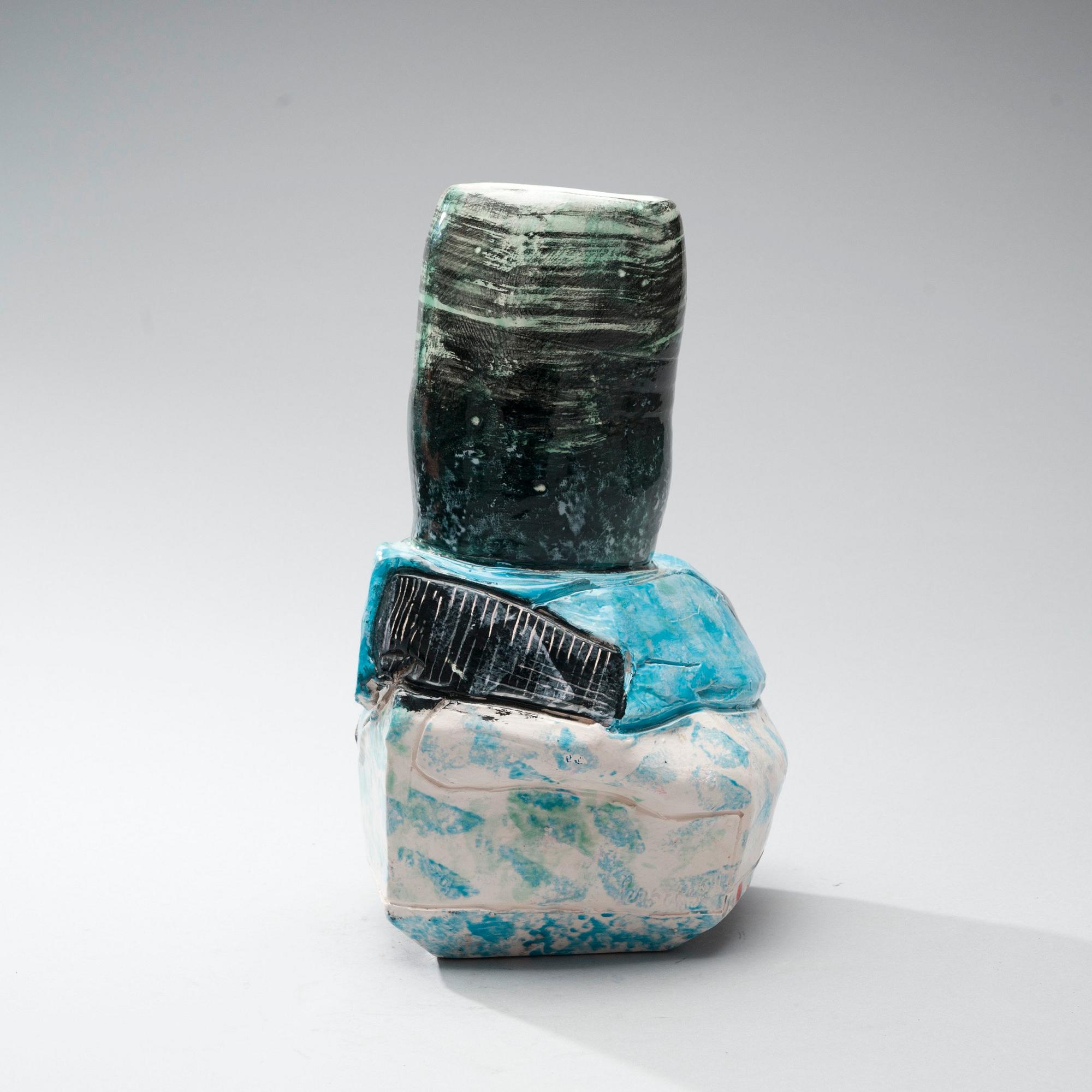 Timothy Persons, A CERAMIC SCULPTURE. - Bukowskis