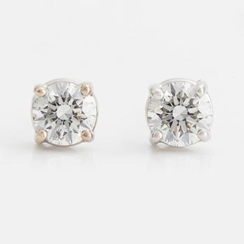 Earrings with brilliant-cut diamonds. - Bukowskis