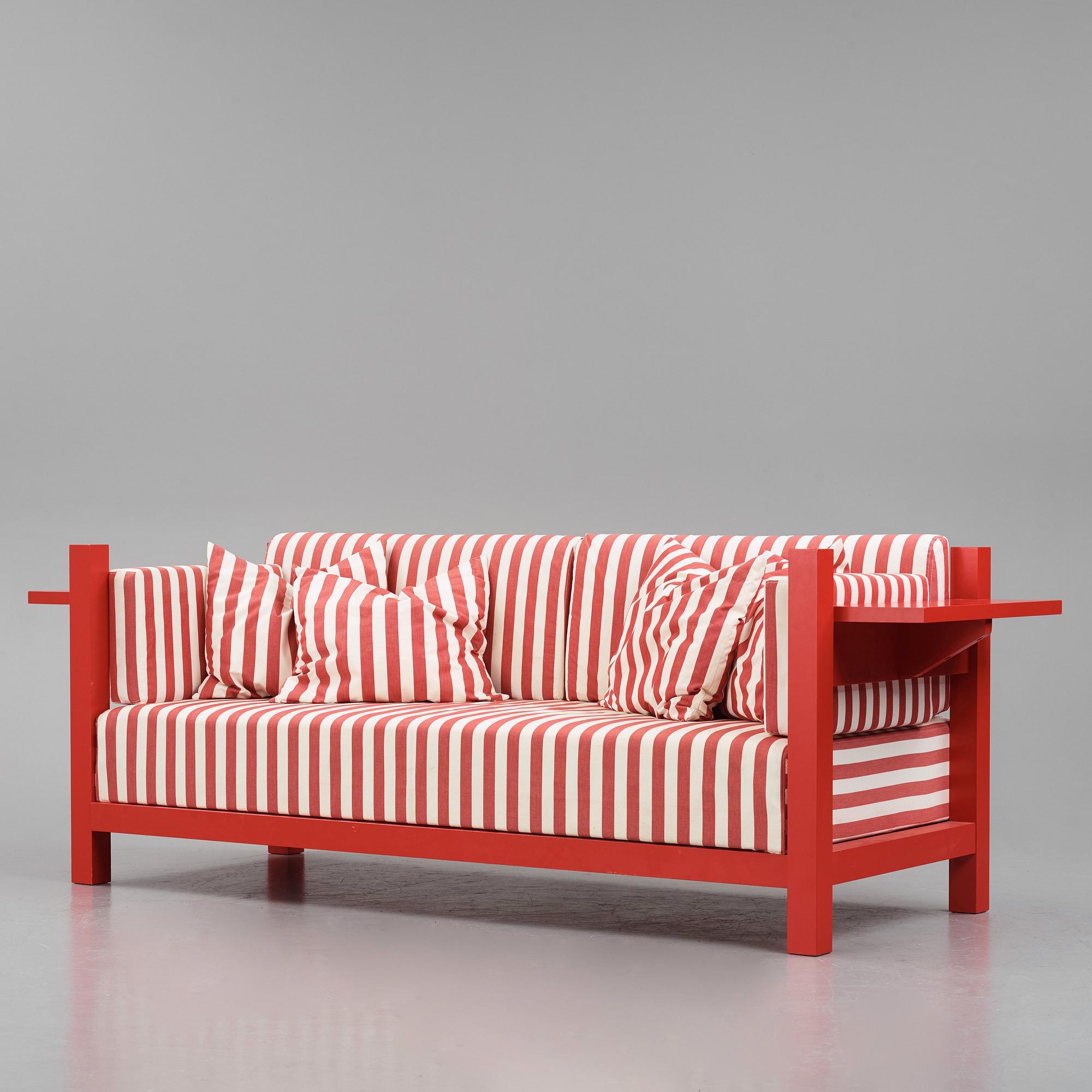 John Kandell, a sofa 'Victory', Källemo, Värnamo post 1990. - Bukowskis