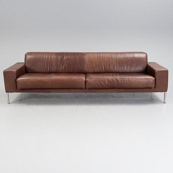 A 21st century sofa by Eilersen. - Bukowskis