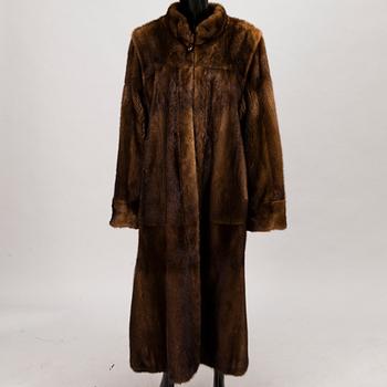 Finnish Mink Cur Coat / West by Turkis Tukku. - Bukowskis