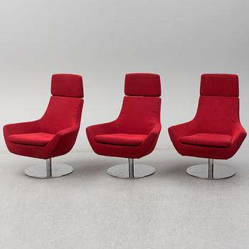 Three chairs by Roger Persson for Swedese, model "Happy Swing", 21th century. - Bukowskis