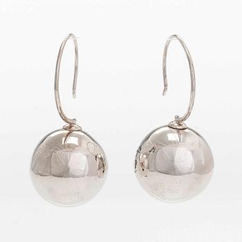 Efva Attling, a pair of sterling silver 'Balls' earrings. - Bukowskis