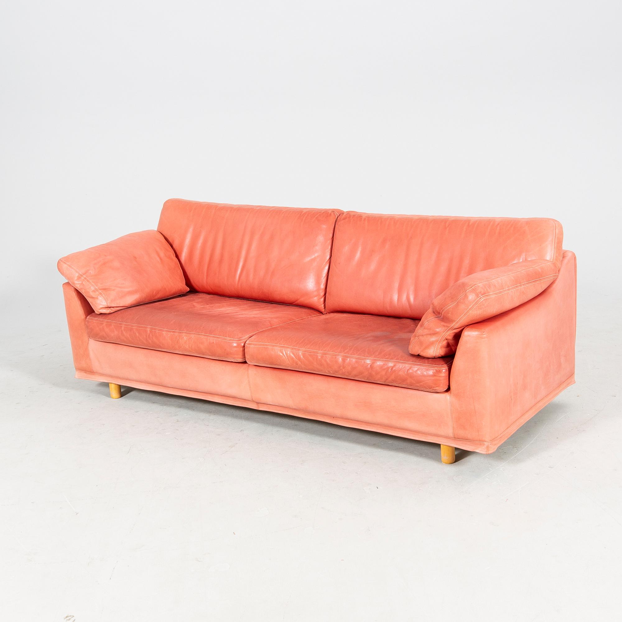 dux leather sofa