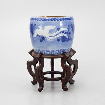 A blue and white Japanese 'Hibachi', flower pot, first half of the 20th ...