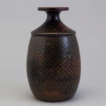 STIG LINDBERG, a stoneware vase, Gustavberg Studio, Sweden. - Bukowskis