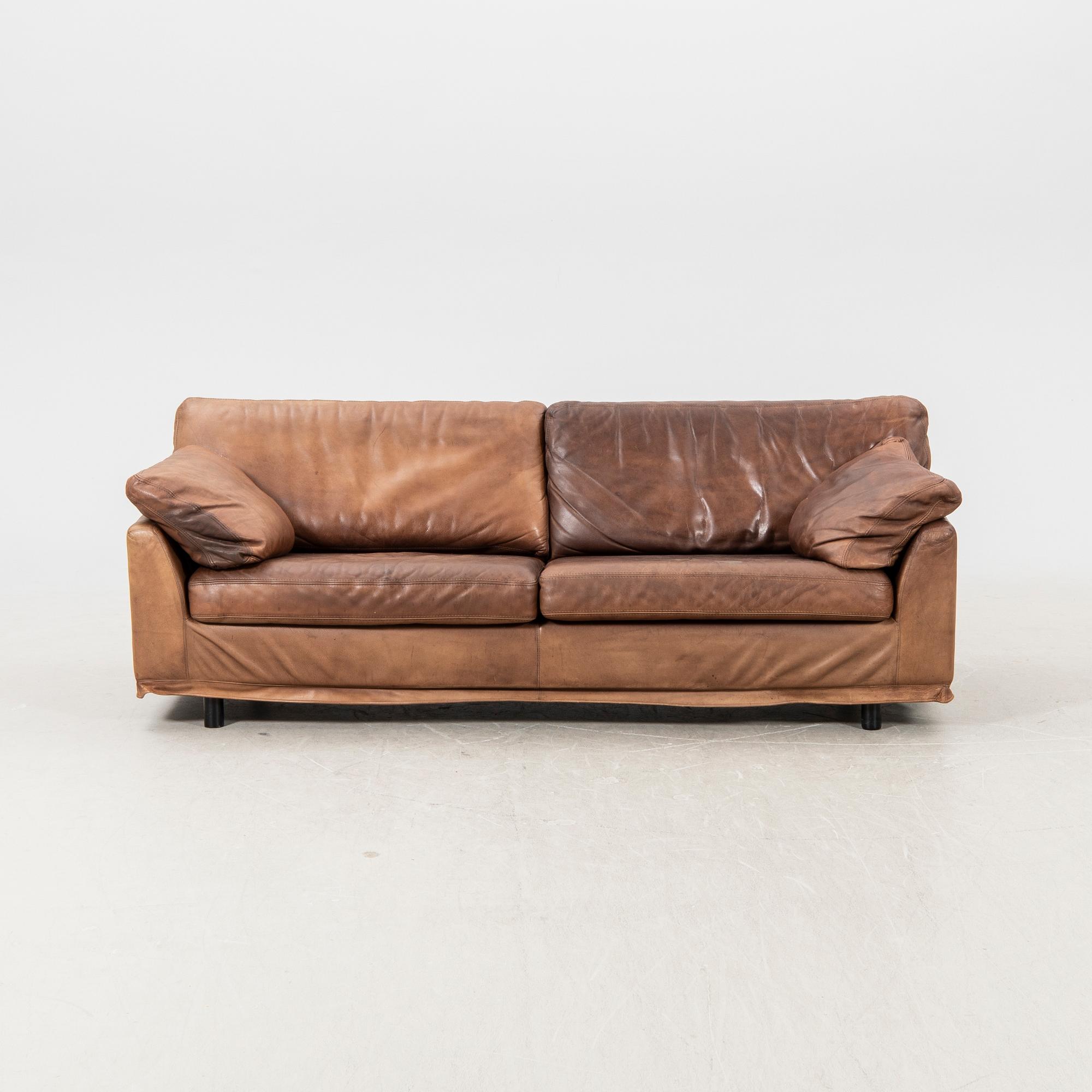 dux leather sofa