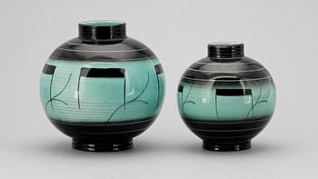 VASER, 2 st, flintgods, "Serie V", Ilse Claeson, Rörstrand. - Bukowskis