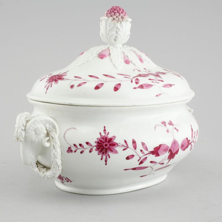 A porcelian tureen from Meissen, the marcolini period (1774-1814 ...