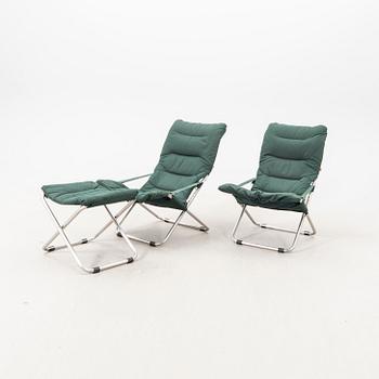 A pair of 21st century Fiam "Fiesta" sun chairs with stool. - Bukowskis