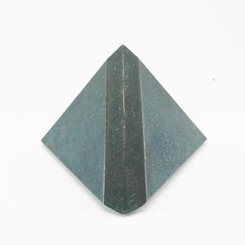 Carl Magnus, sculpture "Tetraed". - Bukowskis