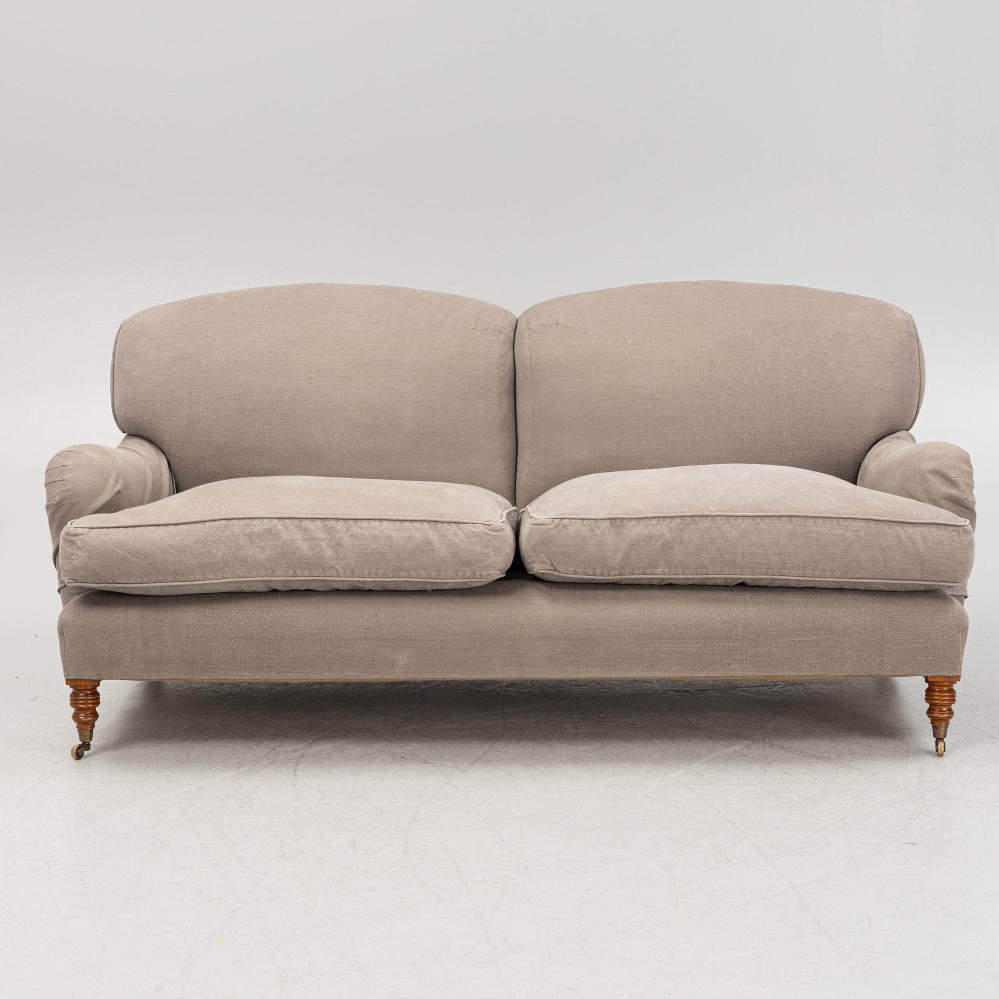 Soffa, Howardmodell, samtida tillverkning. - Bukowskis