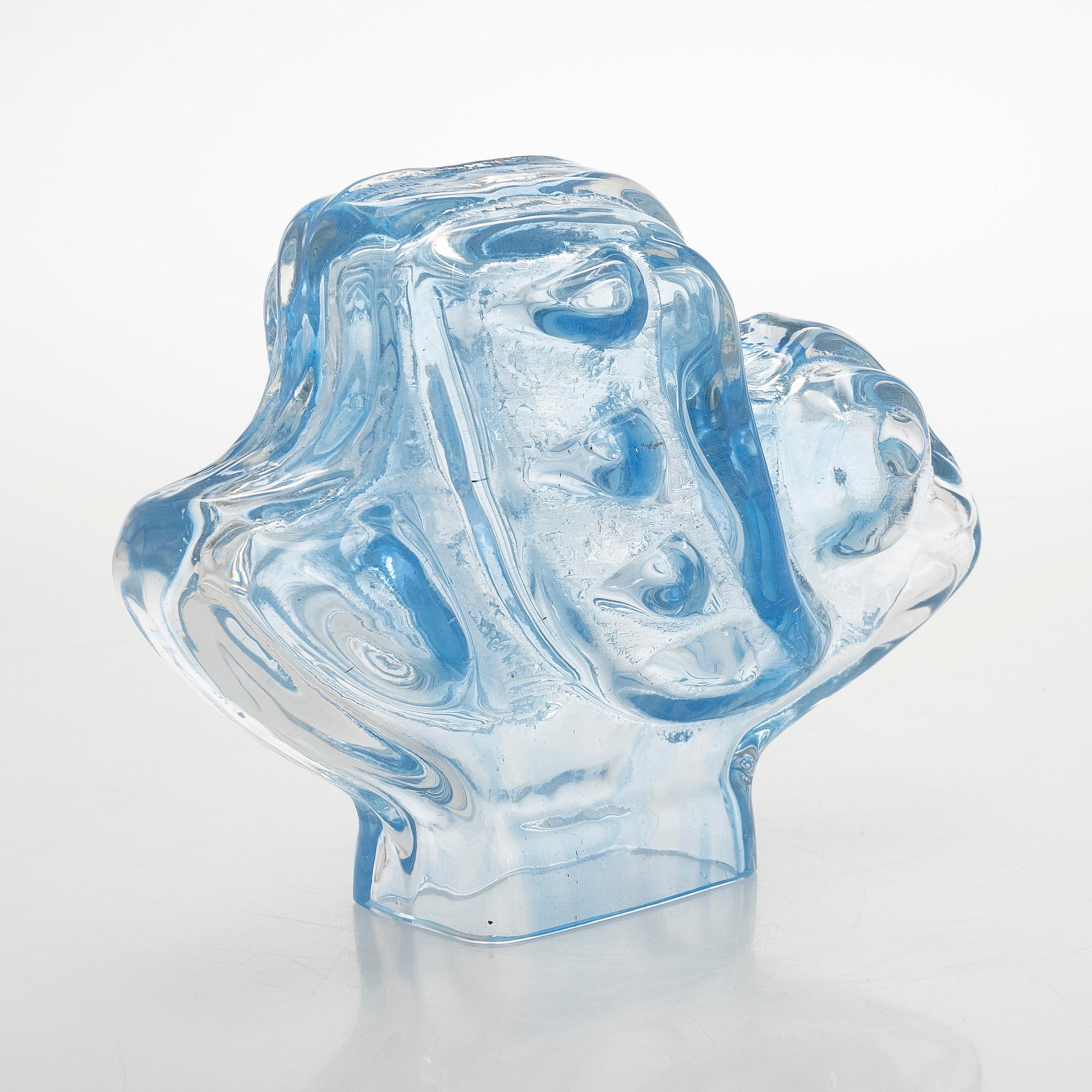 Helena Tynell, "Fågel" glasskulptur ur serien Noaks ark. - Bukowskis