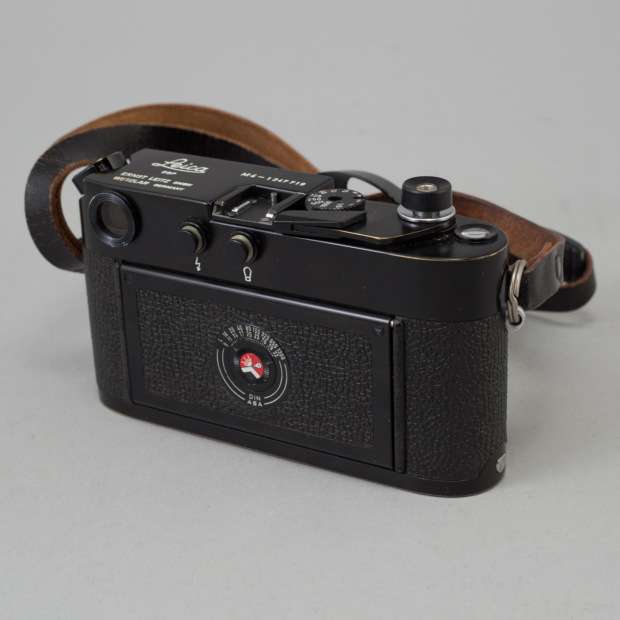 A black body Leica M4 no 1247719 from 1969-70 from Weitzlar A black body Leica M4 no 1247719 from 1969-70 from Weitzlar